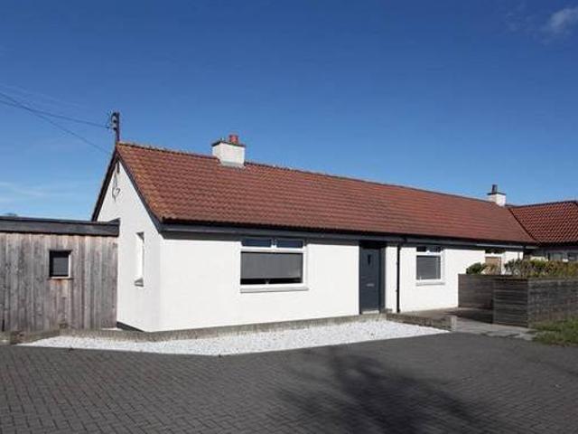 3 bedroom semidetached bungalow for sale in 1 Mid Strathore Farm Cottage Strathore Road Thornton