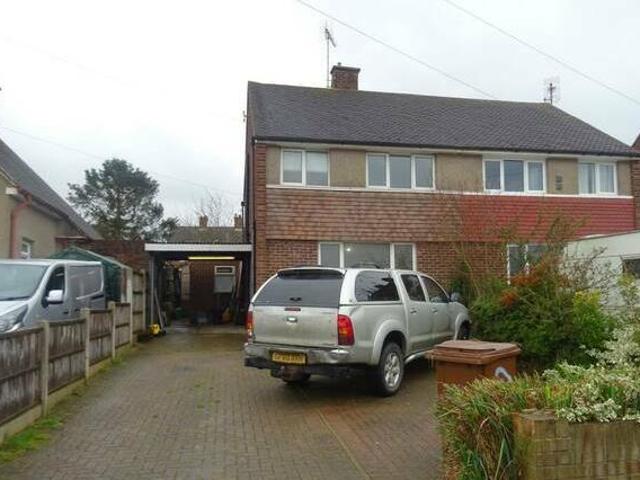 3 bedroom semidetached house for rent in Main Road Chattenden Kent ME3 8LN ME3