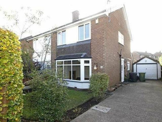 3 bedroom semidetached house for rent in Meadway Poynton SK12