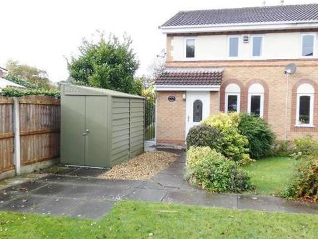 3 bedroom semidetached house for rent in Meadowbarn Close Cottam PR4