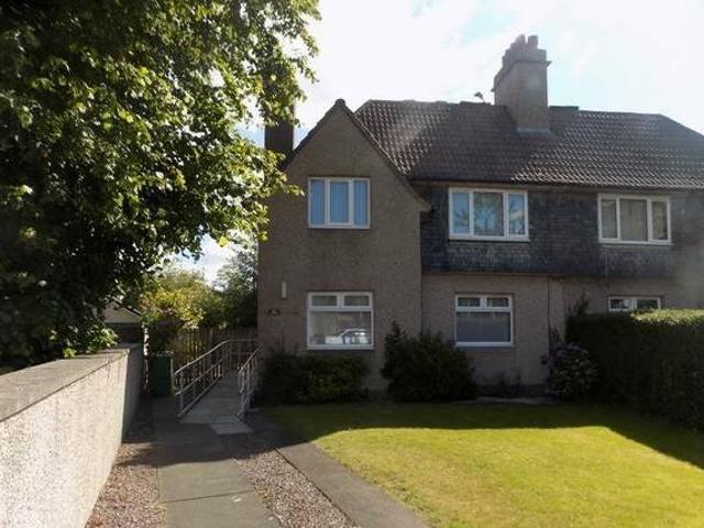 3 bedroom semidetached house for rent in Norval Place Dunfermline Fife KY11