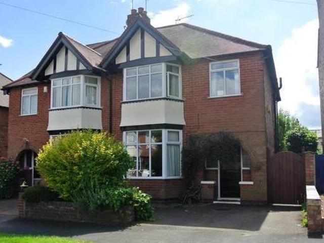 3 bedroom semidetached house for rent in Acacia Road Leamington Spa CV32
