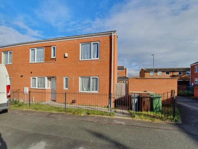 3 bedroom semidetached house for rent in Bushmoor Walk Manchester M13