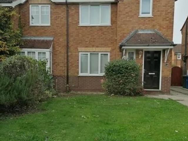 3 bedroom semidetached house for rent in Basil Drive Beverley HU17
