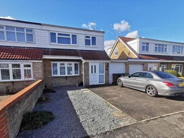 3 bedroom semidetached house for rent in Braddick Close Maidstone ME15
