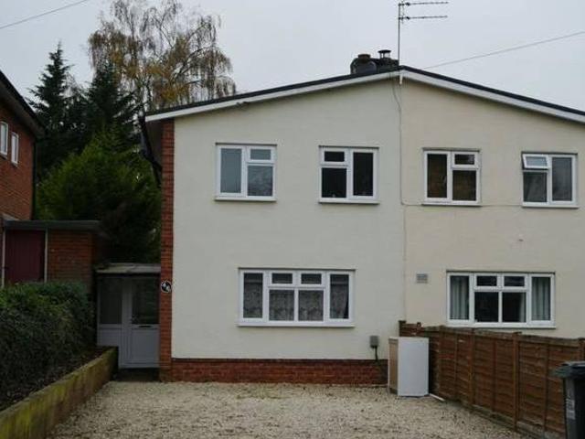 3 bedroom semidetached house for rent in Briars Lane Hatfield AL10