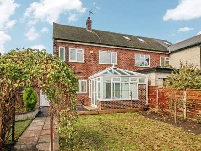 3 bedroom semidetached house for rent in Brooke Avenue Handforth Wilmslow SK9
