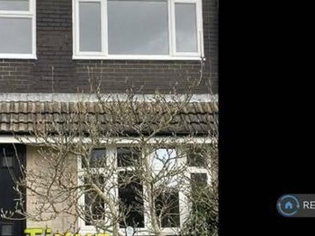 3 bedroom semidetached house for rent in Charlton Avenue Hyde SK14