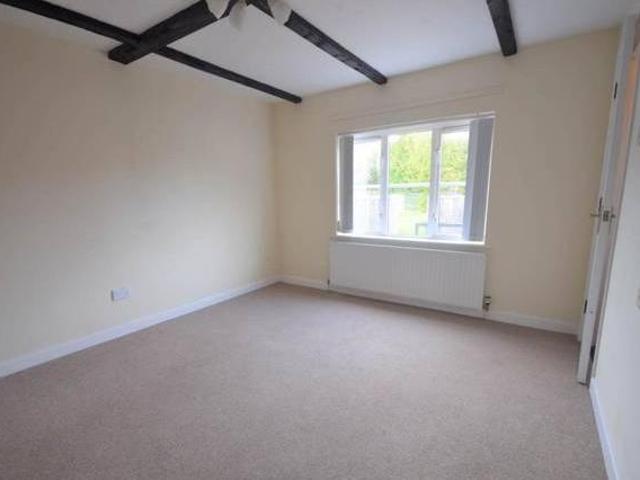 3 bedroom semidetached house for rent in Christchurch Road Ringwood BH24