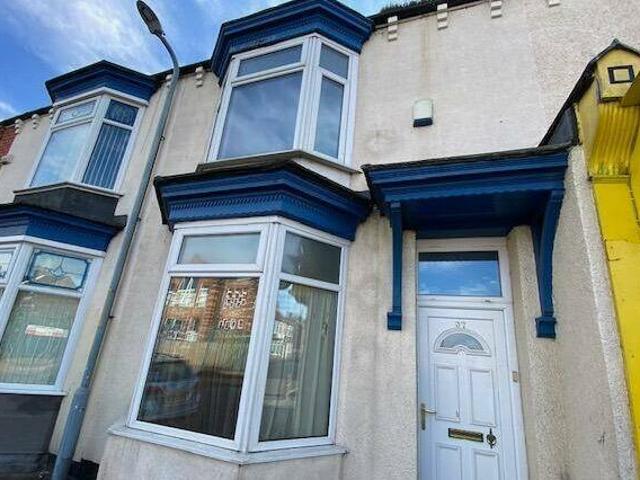 3 bedroom semidetached house for rent in Crescent Road Middlesbrough North Yorkshire TS1