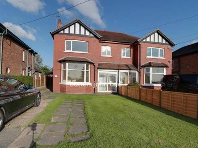 3 bedroom semidetached house for rent in Crewe Road Shavington CW2