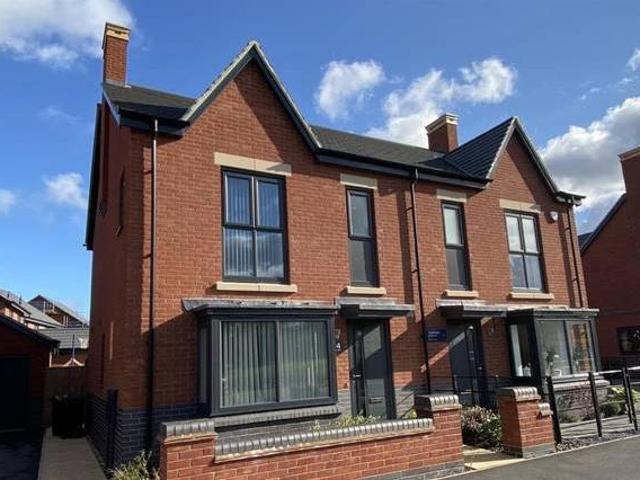 3 bedroom semidetached house for rent in Dairy Lane AshbydelaZouch Leicestershire LE65