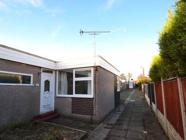 3 bedroom semidetached house for rent in Darfield Up Holland WN8