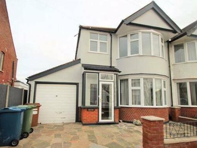 3 bedroom semidetached house for rent in Drury Road Harrow HA1