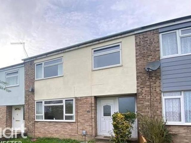 3 bedroom semidetached house for rent in East Colchester CO4