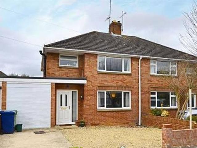 3 bedroom semidetached house for rent in Eastcott Way Gloucester GL3