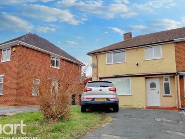 3 bedroom semidetached house for rent in Essington Way Wolverhampton WV1