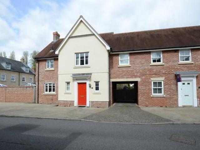 3 bedroom semidetached house for rent in Fen Way Bury St Edmunds IP33