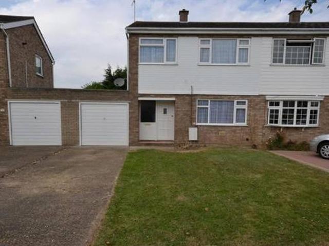 3 bedroom semidetached house for rent in Flatford Drive ClactonOnSea CO16