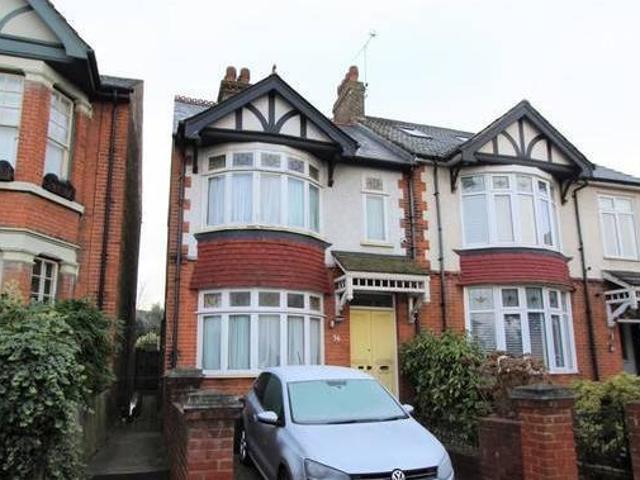 3 bedroom semidetached house for rent in Franklin Road Gillingham ME7