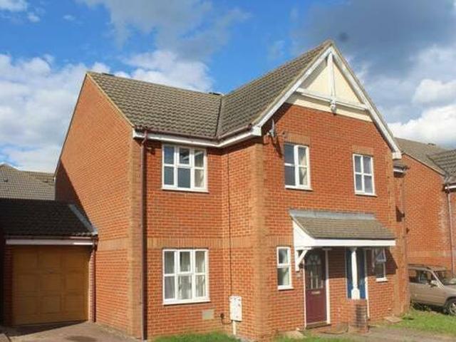 3 bedroom semidetached house for rent in Gunver Lane Tattenhoe MK4