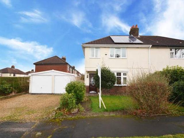 3 bedroom semidetached house for rent in Georges Crescent Grappenhall WA4