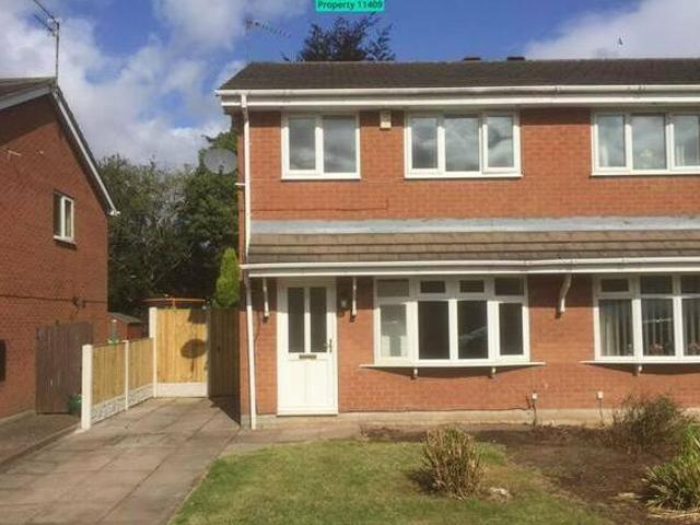 3 bedroom semidetached house for rent in Glencastle Way Stokeontrent ST4 8QE ST4