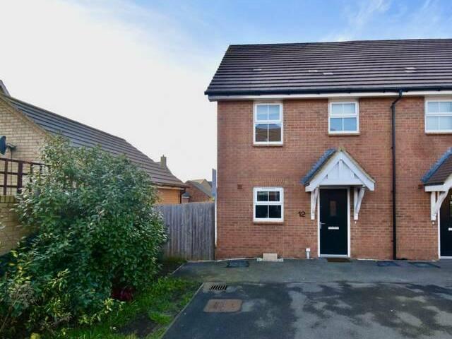 3 bedroom semidetached house for rent in Glebe Road Boughton NN2 8ET NN2
