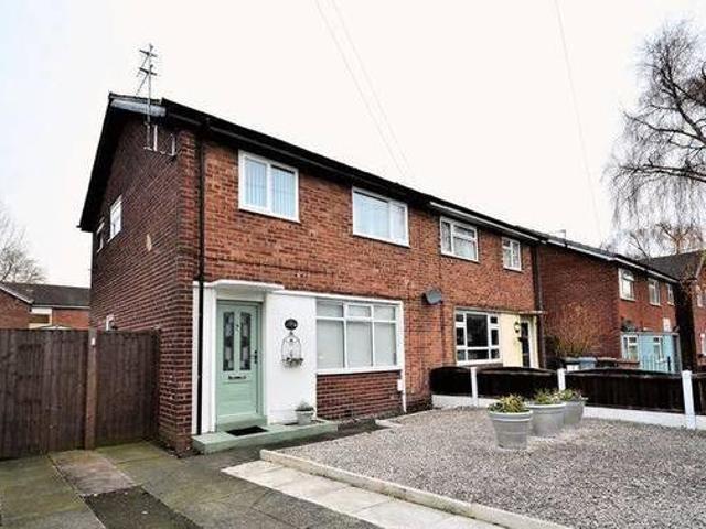 3 bedroom semidetached house for rent in Gower Street Manchester M27