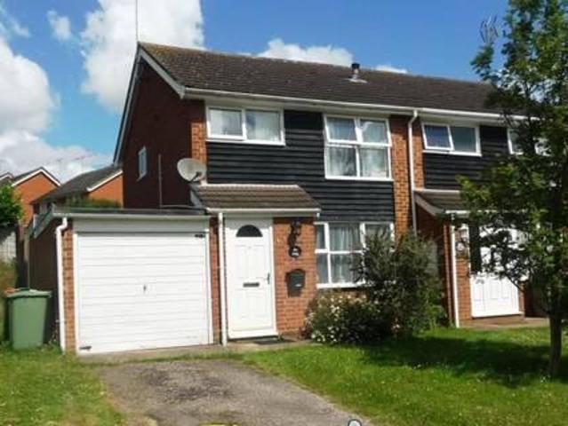 3 bedroom semidetached house for rent in Grasmere Way Leighton Buzzard LU7