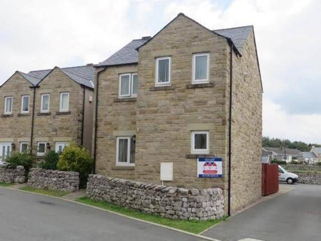 3 bedroom semidetached house for rent in Green Meadow Close LA6
