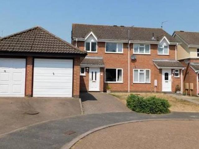3 bedroom semidetached house for rent in Greenwood Drive Scarning Dereham NR19