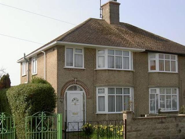 3 bedroom semidetached house for rent in Hugh Allen Crescent Marston OX3