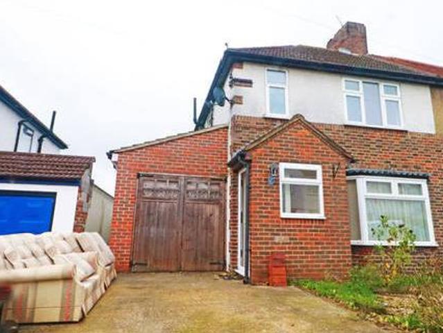 3 bedroom semidetached house for rent in Haig Road Aldershot GU12