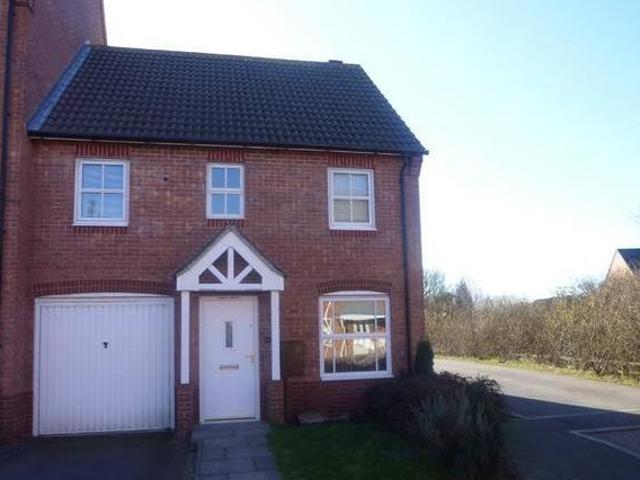 3 bedroom semidetached house for rent in Harker Drive Coalville LE67