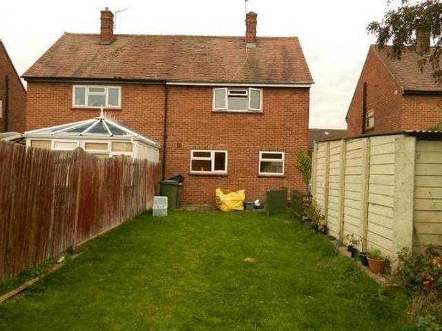 3 bedroom semidetached house for rent in Hillary Road Basingstoke Hampshire RG21