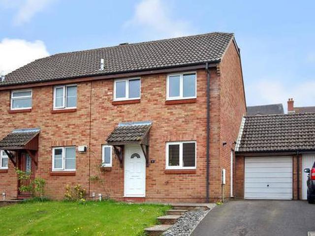 3 bedroom semidetached house for rent in Hillside Park Westbury BA13