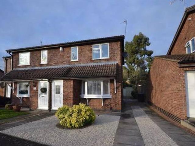 3 bedroom semidetached house for rent in Hinckley LE10