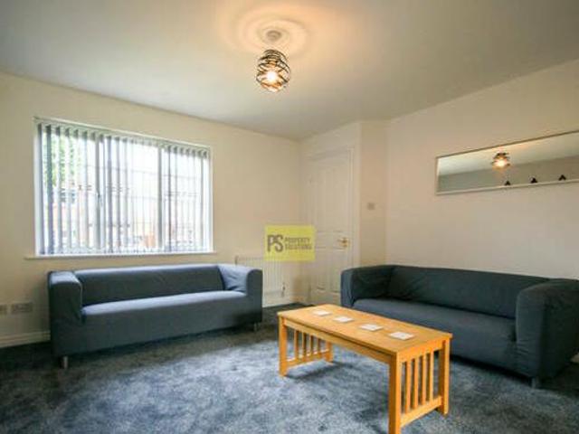 3 bedroom semidetached house for rent in Kellett Road Birmingham student property B7