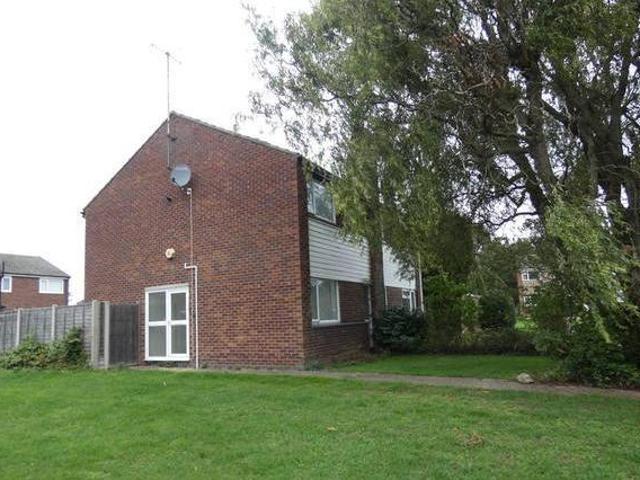 3 bedroom semidetached house for rent in Kempston MK42