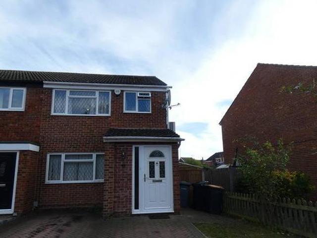 3 bedroom semidetached house for rent in Kempston MK42