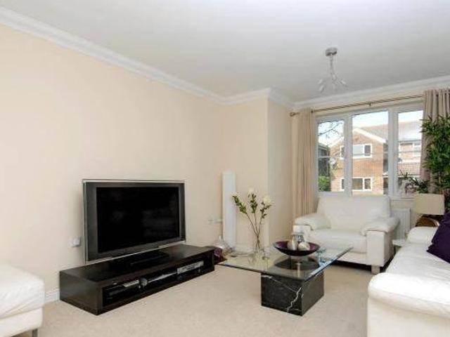 3 bedroom semidetached house for rent in Kennington Oxford OX1