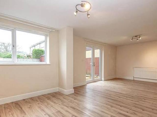 3 bedroom semidetached house for rent in Kingsholme Road Kingswood Bristol BS15