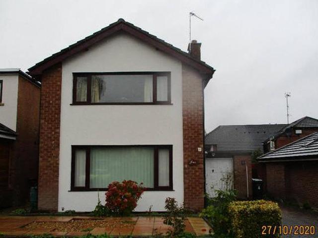 3 bedroom semidetached house for rent in Langdale Road SK7