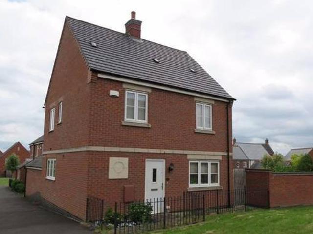 3 bedroom semidetached house for rent in Lawnhurst Way Leicester LE4