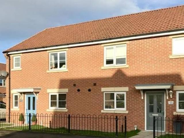 3 bedroom semidetached house for rent in Leach Grove Darlington DL3