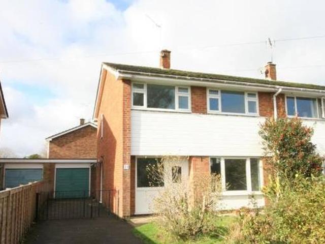 3 bedroom semidetached house for rent in Pennys Lane Fordingbridge Hampshire SP6