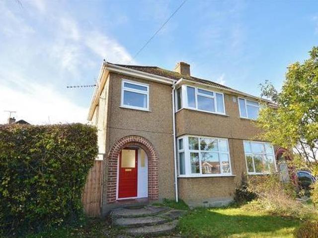 3 bedroom semidetached house for rent in Penn Road Park Street AL2