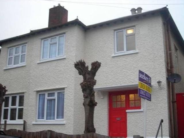 3 bedroom semidetached house for rent in Reginald Road Maidstone Kent ME16 ME16