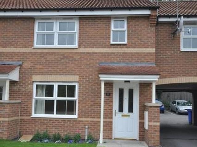 3 bedroom semidetached house for rent in Rees Close Market Weighton YO43